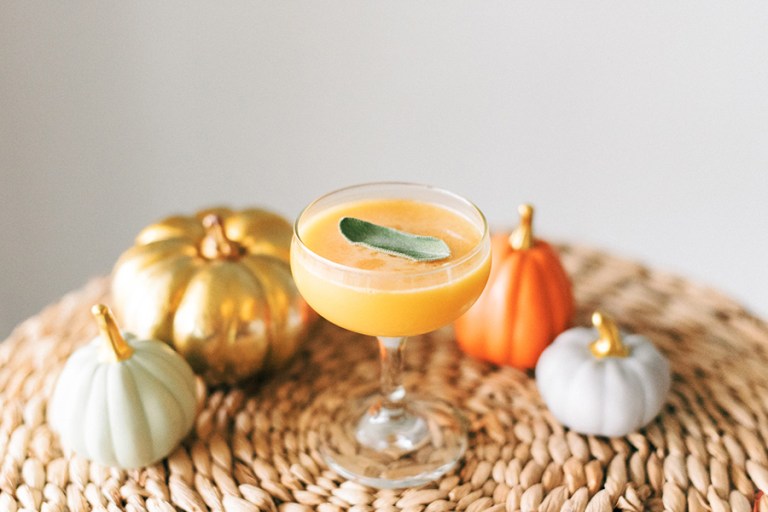 Butternut Squash Cocktail | Thanksgiving Cocktail